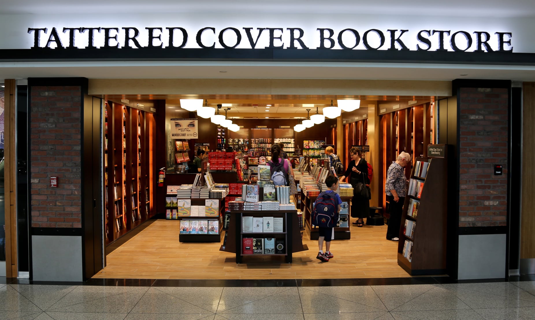 Tattered Cover Book Store - C Gates | Denver International Airport