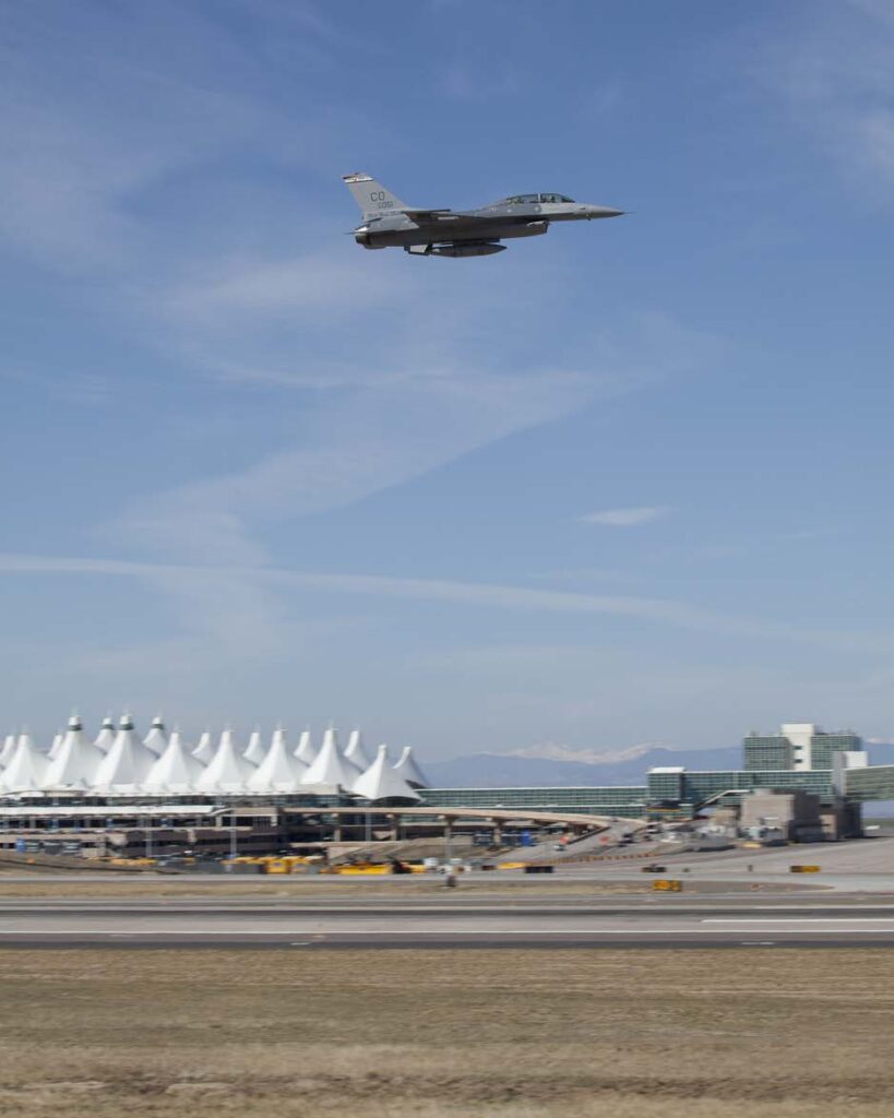Denver International Airport Planes United Airlines Plane Returns To